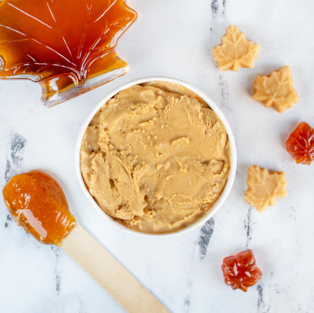 Maple Taffy Ice Cream @ Laura Secord, Canada | Dessert Advisor